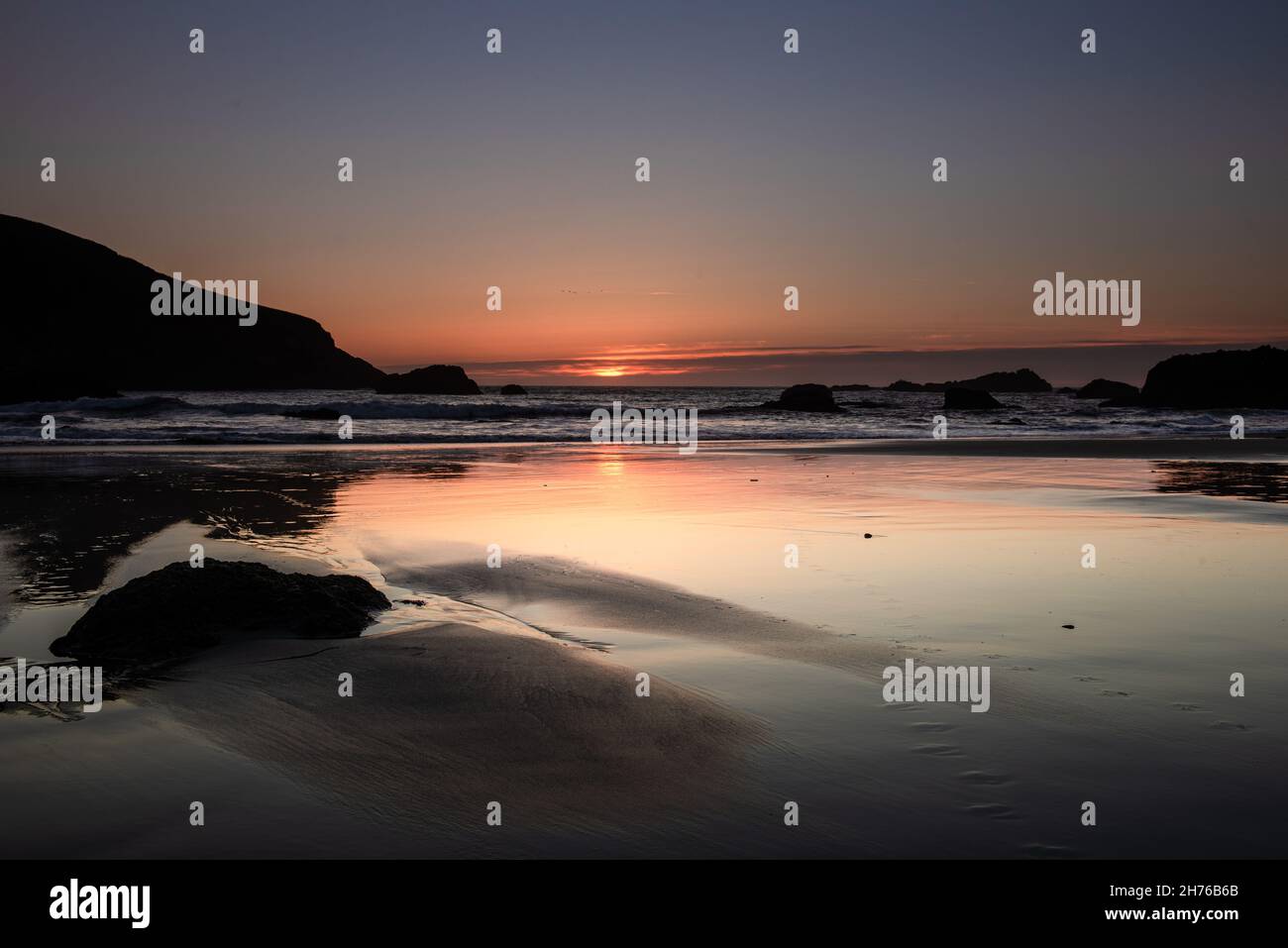 Map of pacific beach hi-res stock photography and images - Alamy