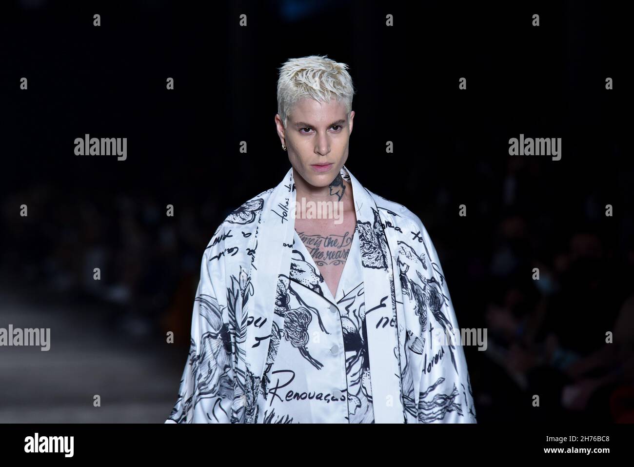 SÃO PAULO, SP - 20.11.2021: SPFW N52 - Fashion show for the brand ...