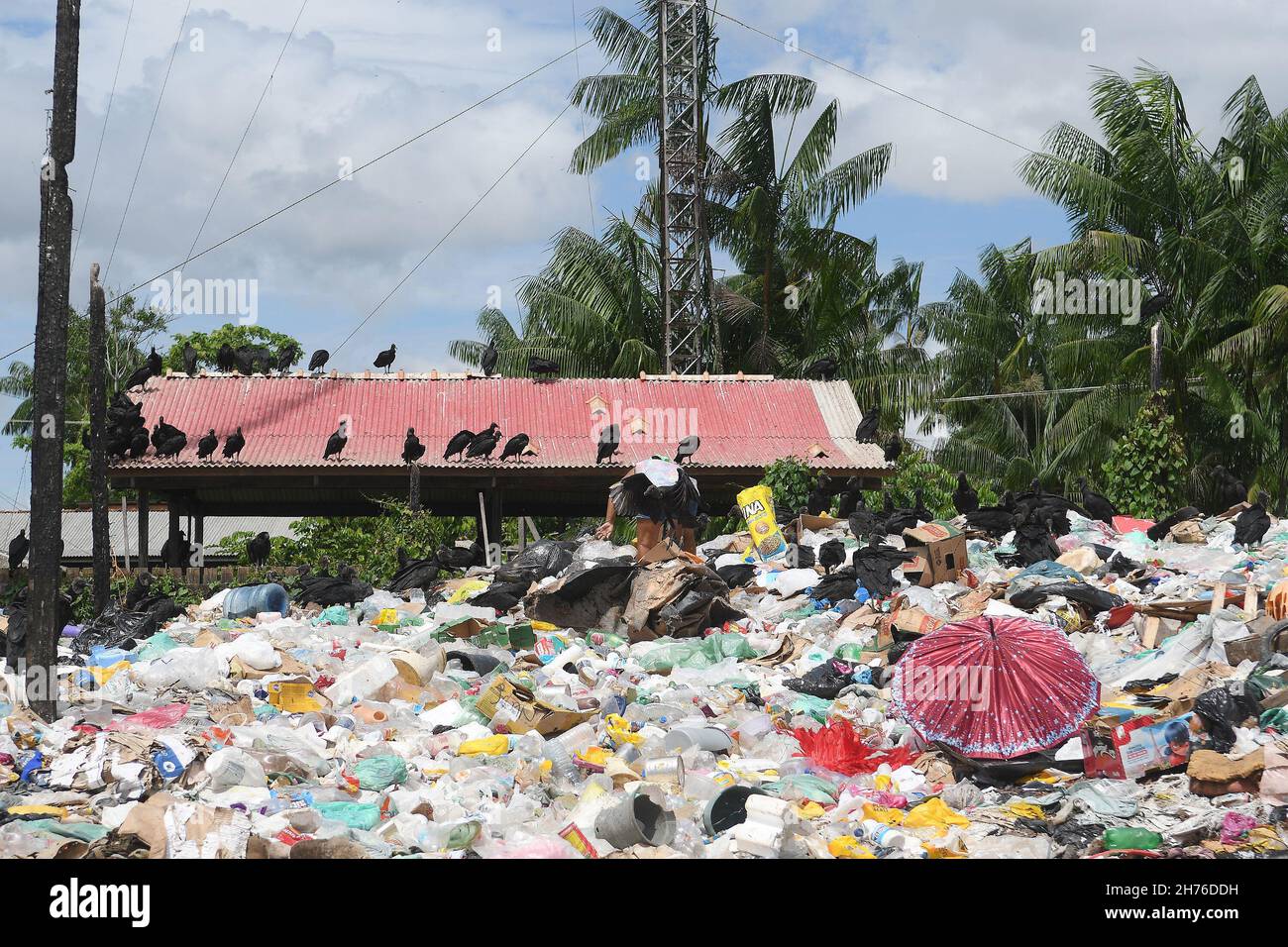 Open air dump hi-res stock photography and images - Alamy