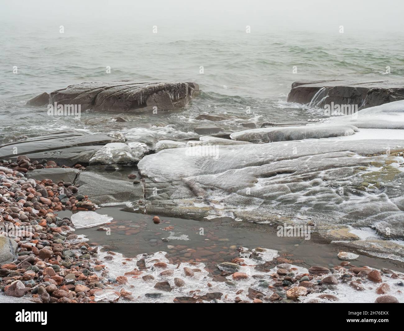Ice covered great lakes hi-res stock photography and images - Alamy