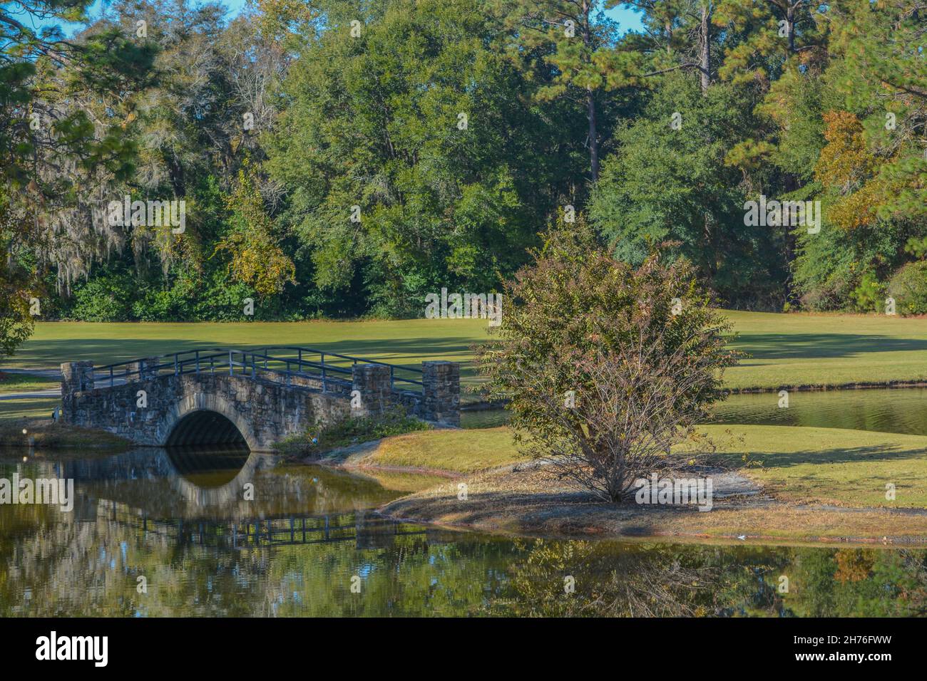 A walking bridge at Little Ocmulgee State Park in McRae, Georgia Stock ...