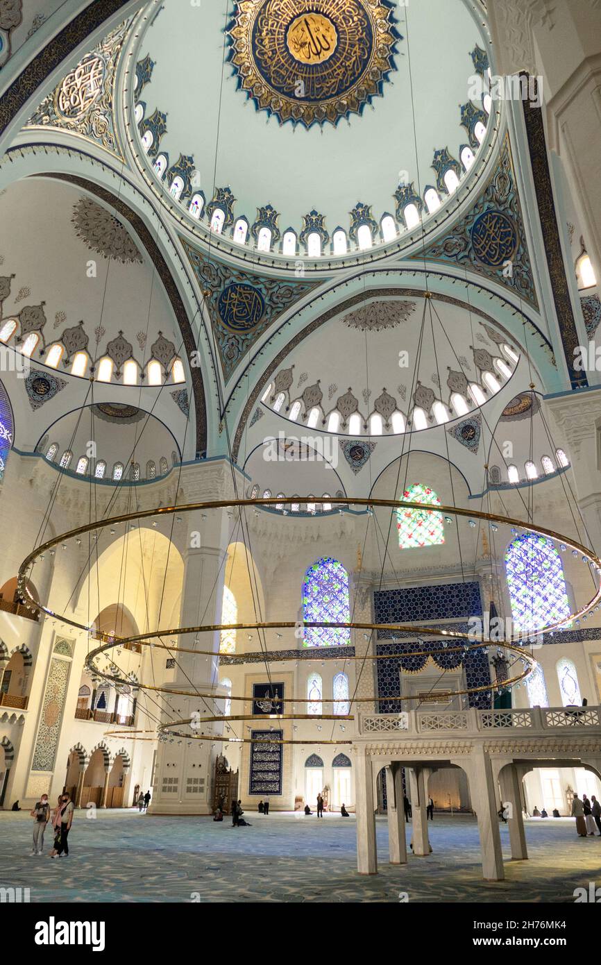 Camlica mosque interior. Largest mosque in Turkey. Ottoman design ...