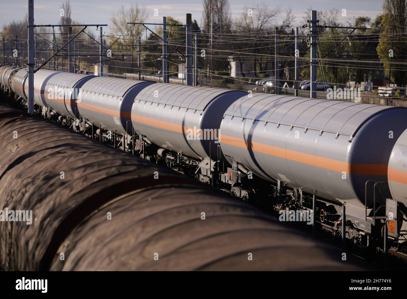 Lpg gas rail terminal hi-res stock photography and images - Alamy