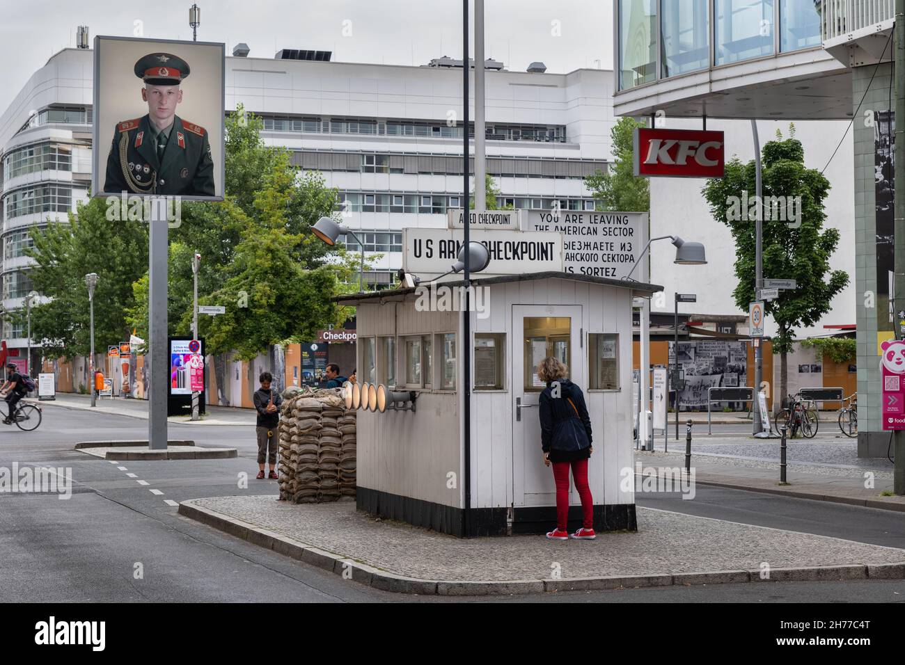 Berlin, Germany, Checkpoint Charlie, US Army Checkpoint at old Berlin ...