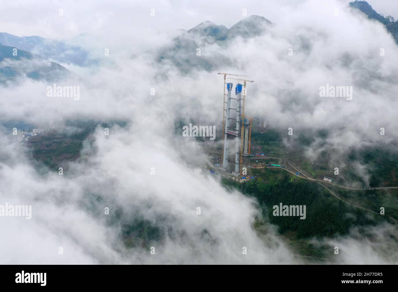 Zunyi. 21st Nov, 2021. Aerial photo taken on Nov. 21, 2021 shows the ...