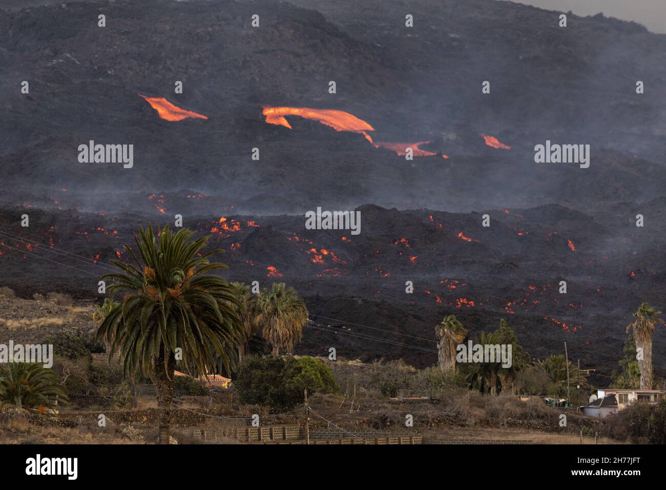 The eruption of La Palma volcano in Spain Stock Photo - Alamy