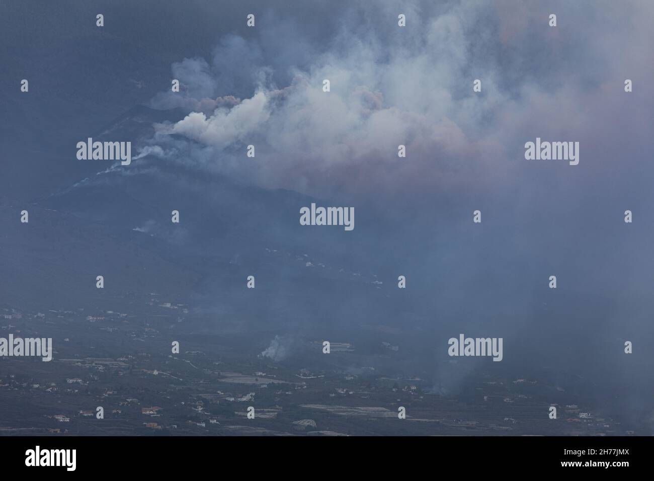 The eruption of the La Palma volcano in Spain Stock Photo - Alamy