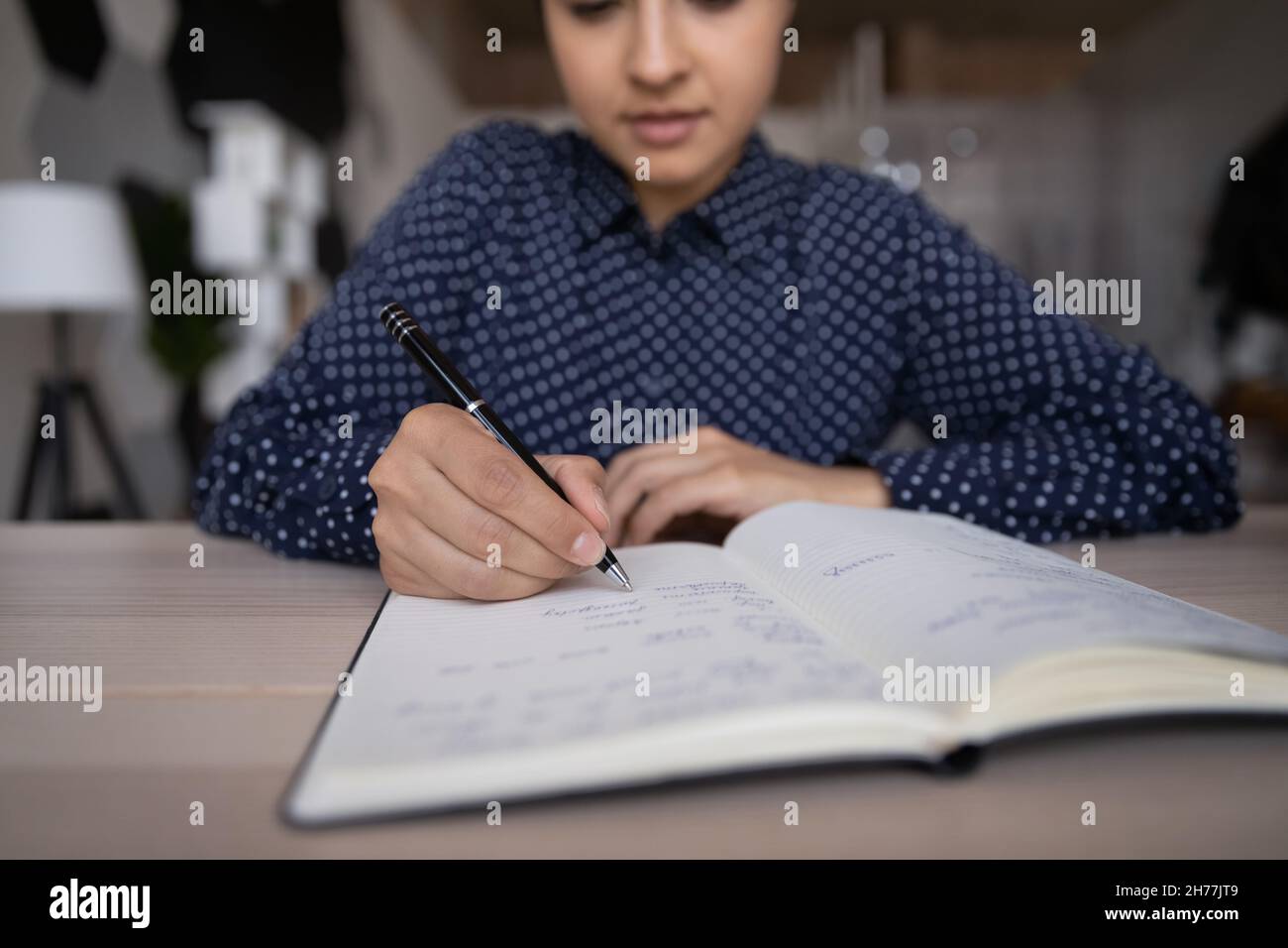 Woman handwriting hi-res stock photography and images - Alamy