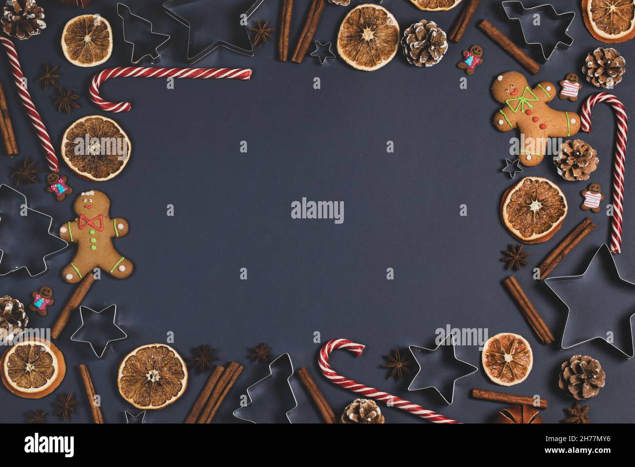 Christmas food border frame. Gingerbread cookies, spices and ...