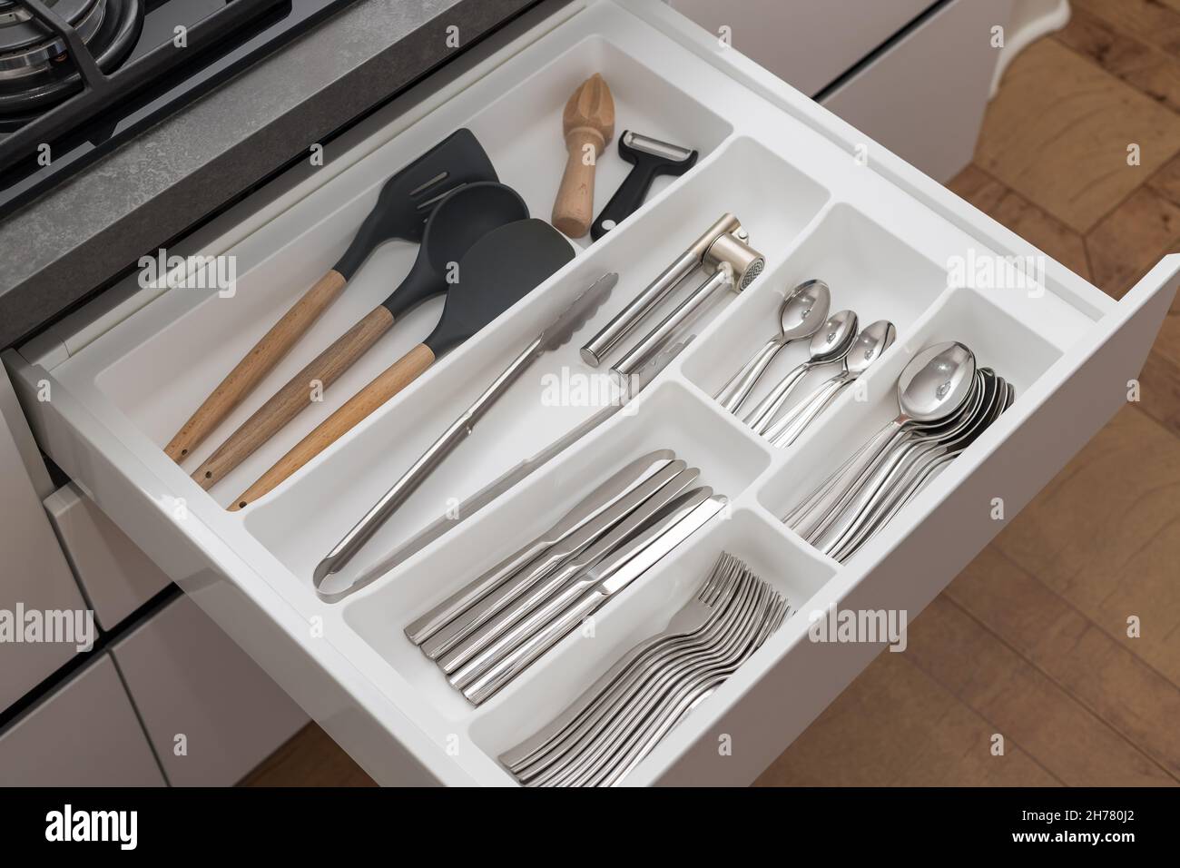 Kitchen drawer hi-res stock photography and images - Alamy