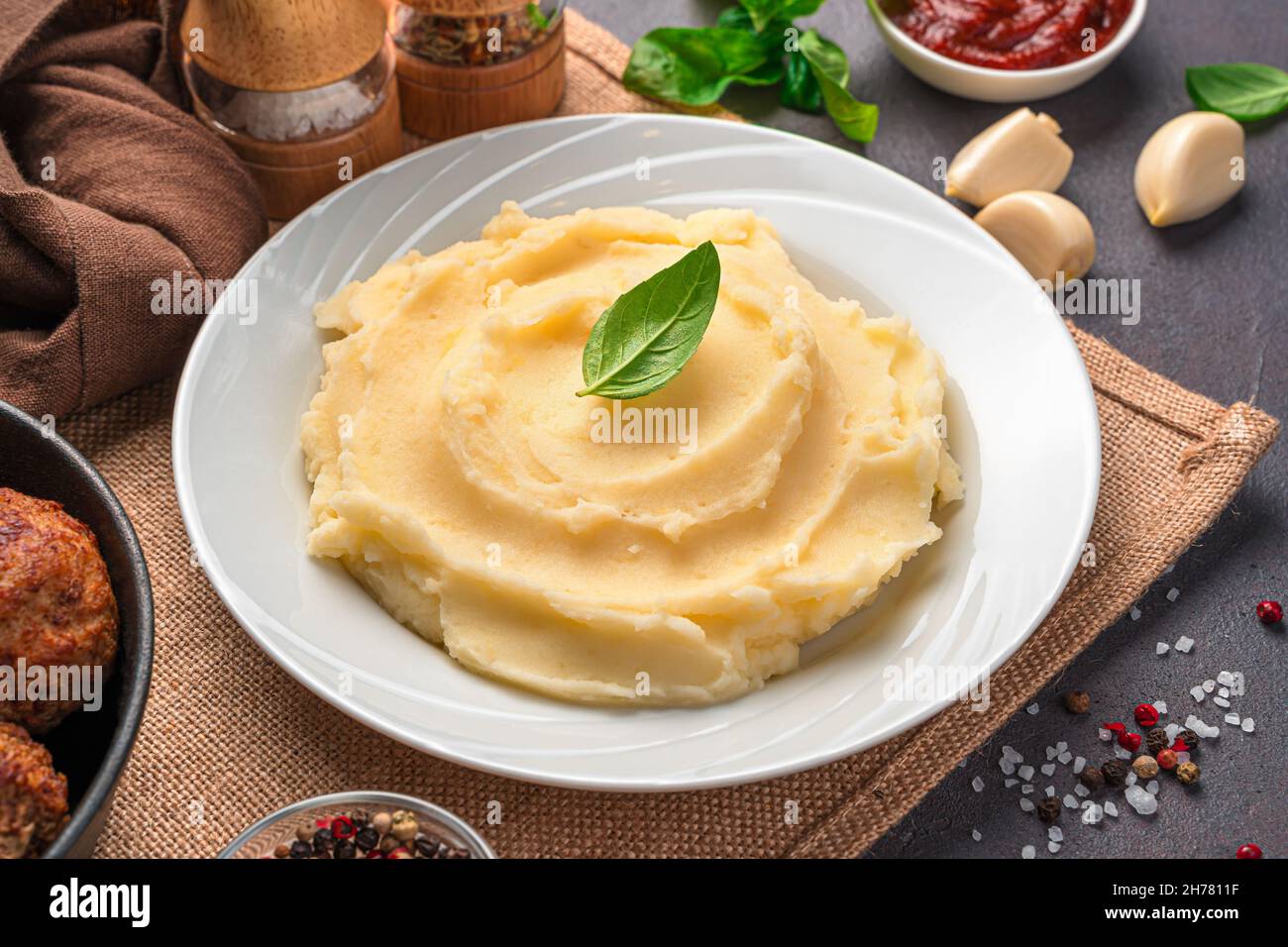 Meatballs creamy sauce mashed hi-res stock photography and images - Alamy