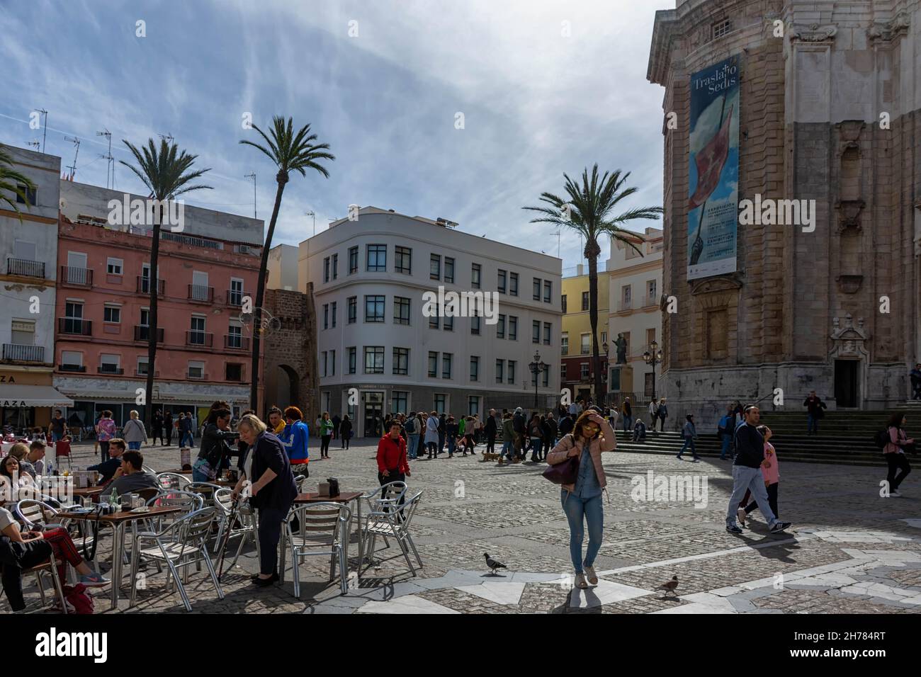Plaza de la Catedral de Cádiz / Cadiz Cathedral Square Stock Photo - Alamy