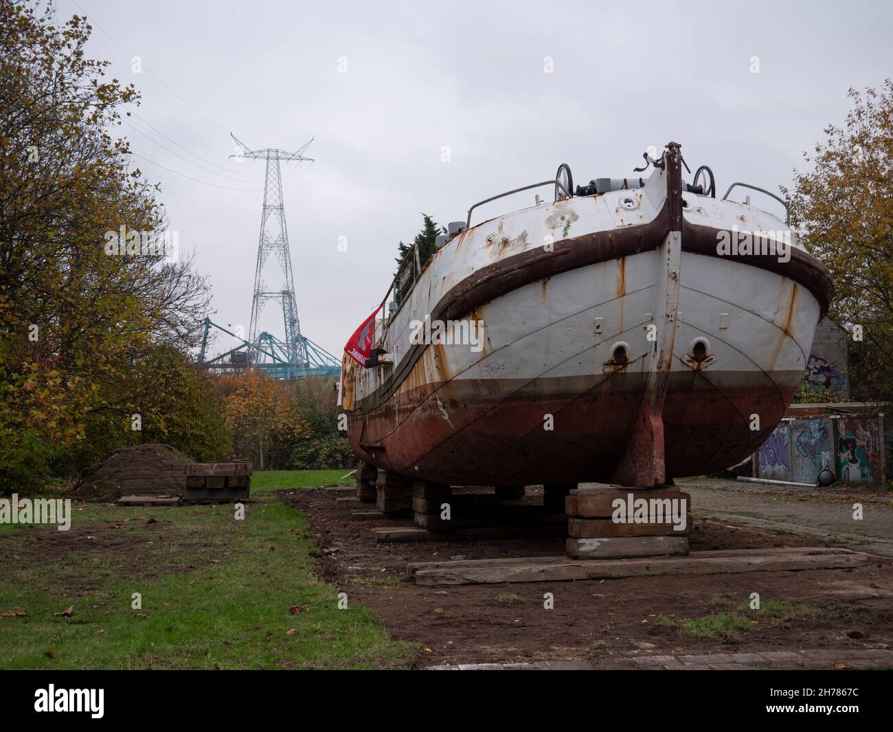 Doel, Belgium, 20 November 2021, Historic ship Ortelius arrives in Doel ...