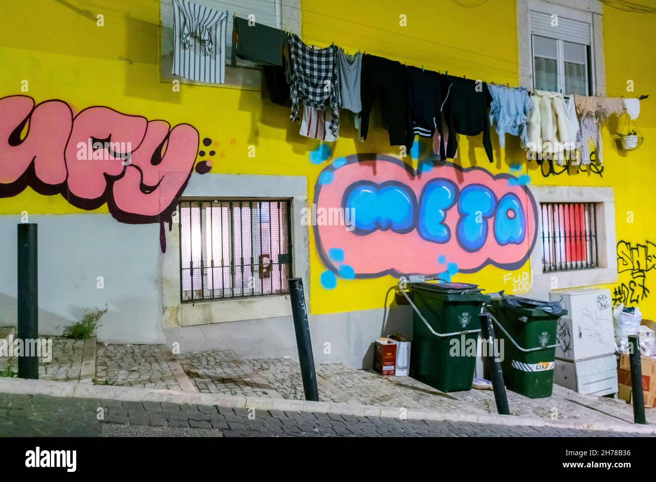 Lisbon, Portugal, traditional Apartment Buildings Façade with Graffitti ...