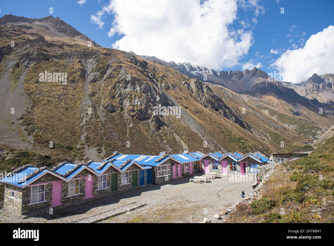 Camp buildings hi-res stock photography and images - Alamy