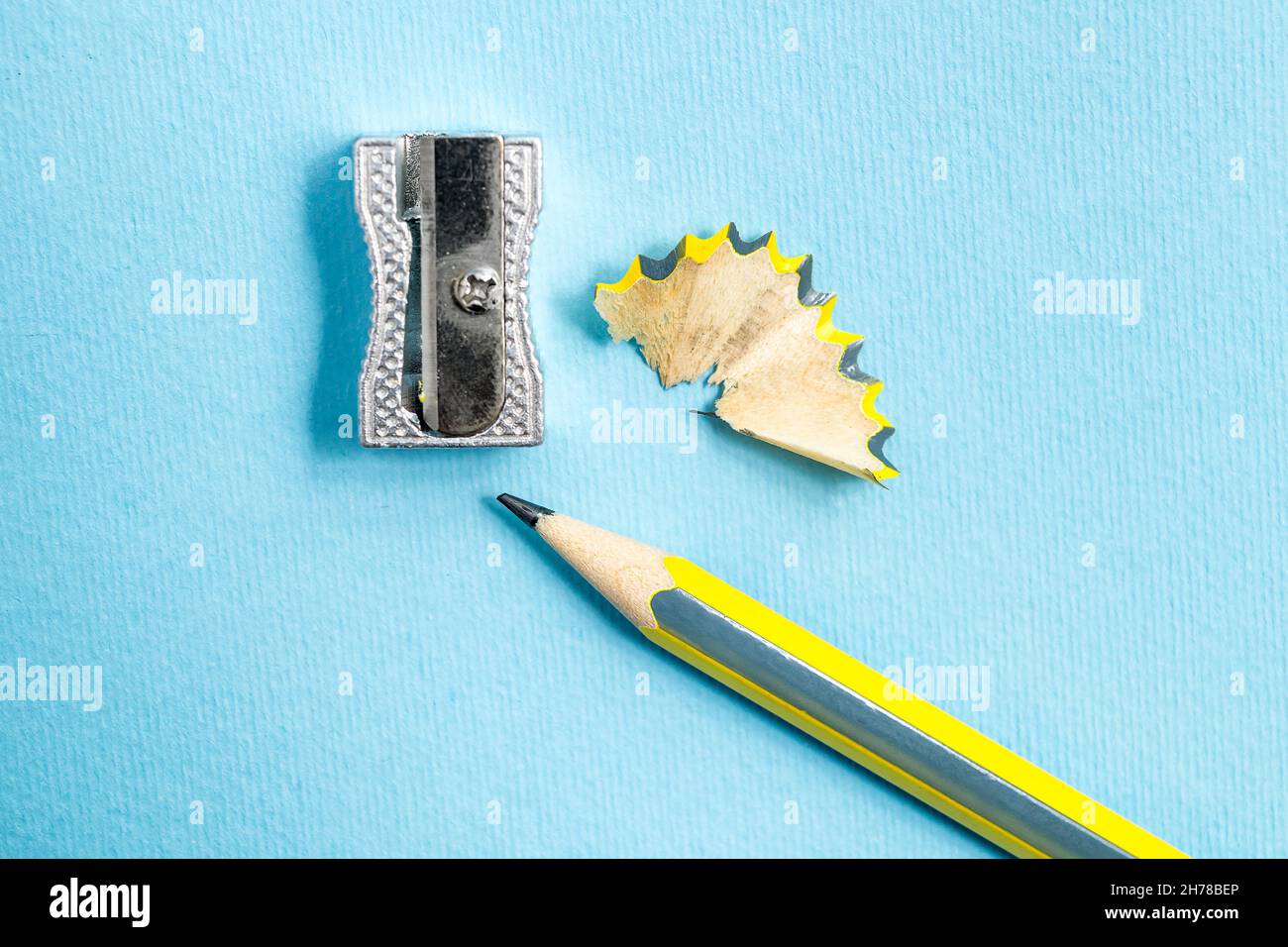 Sharpen pencil classroom hi-res stock photography and images - Alamy