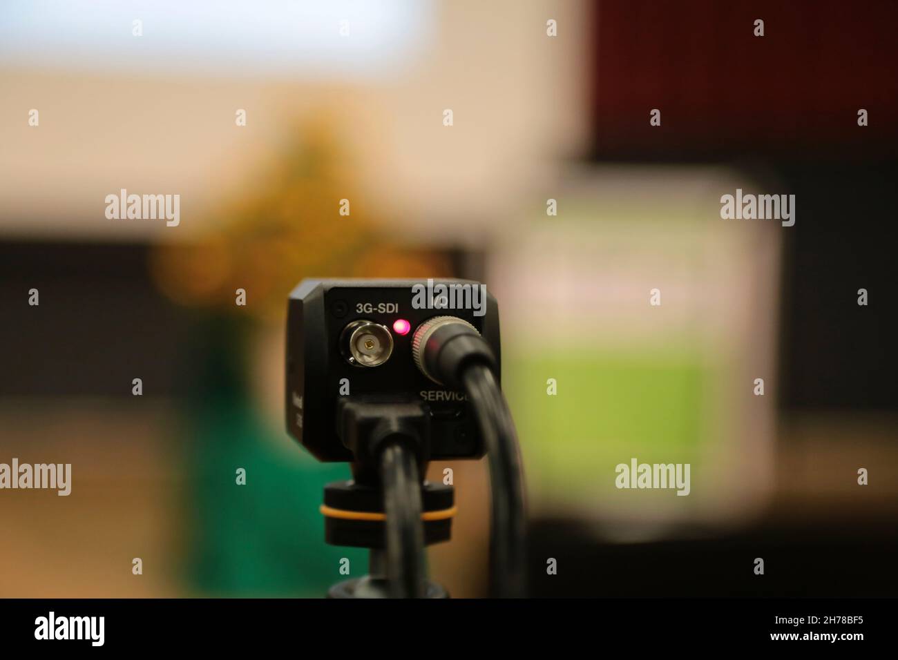Live recording hi-res stock photography and images - Alamy