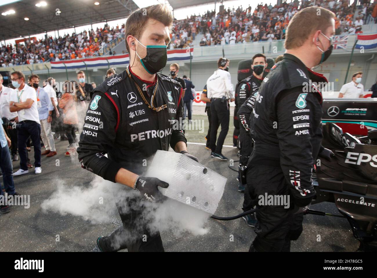 Formula 1 2021 grid hi-res stock photography and images - Alamy