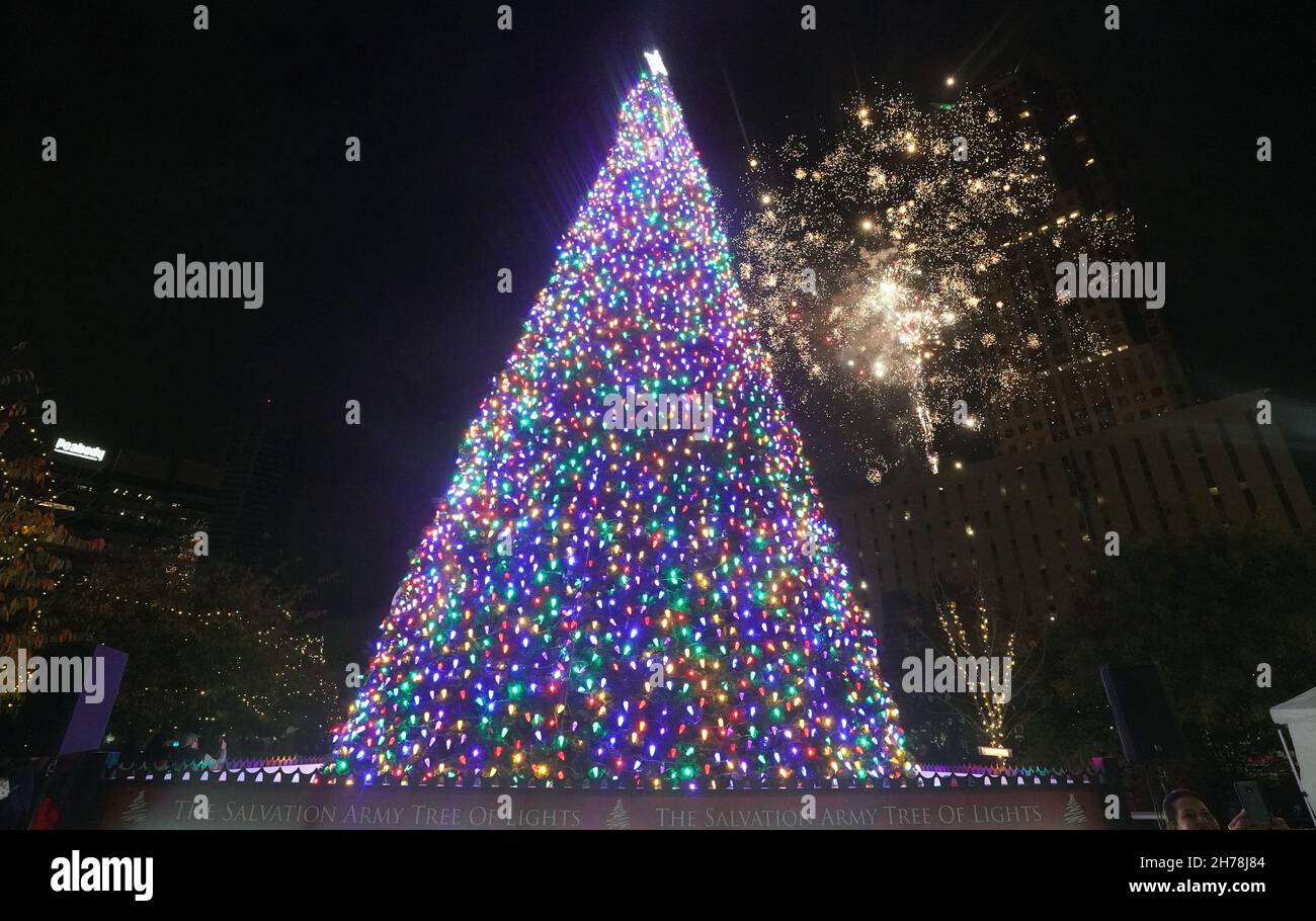 Fireworks light up the night sky in downtown St. Louis as the Salvation ...