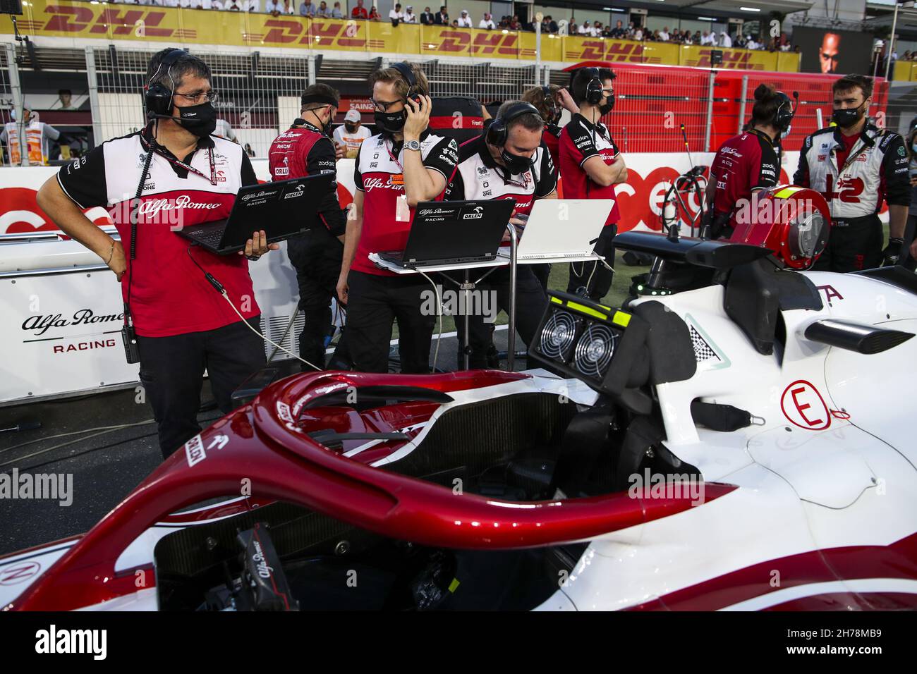 Alfa Romeo Racing ORLEN Team, ambiance on the grid during the Formula 1 ...