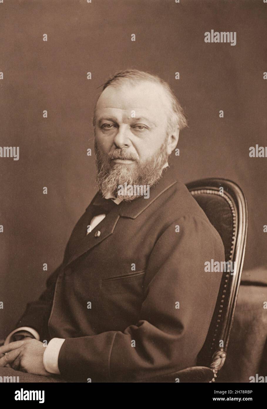 HENNIER Jean Jacques par DAGRON Rene Prudent ©Archives-Zephyr/Opale ...
