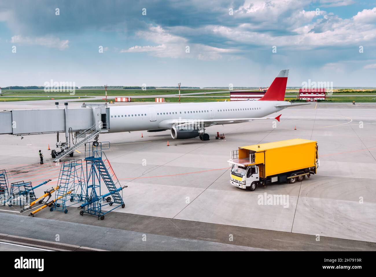 Catering loading truck hi-res stock photography and images - Alamy