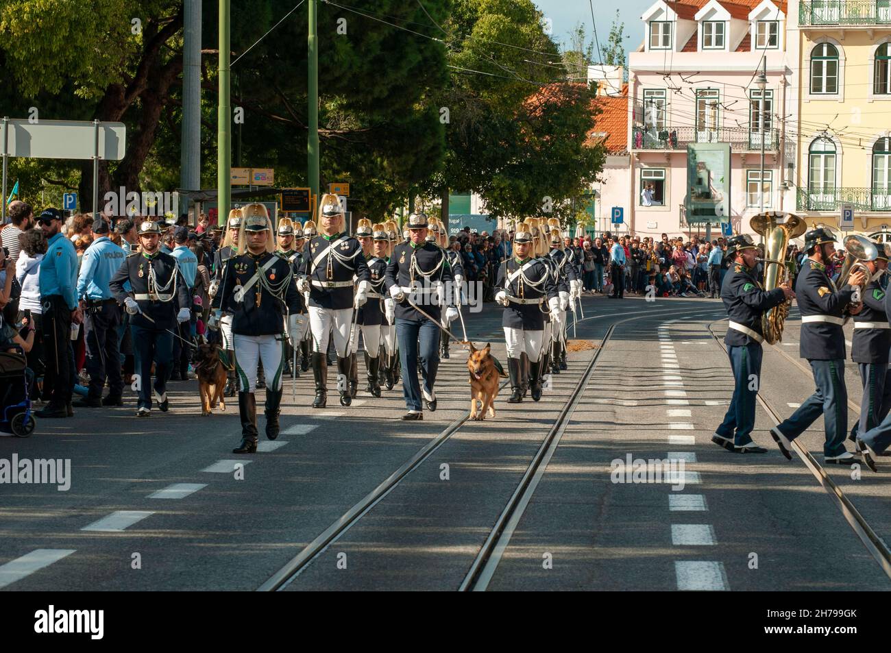 Guard uniform guards costume hi-res stock photography and images - Alamy