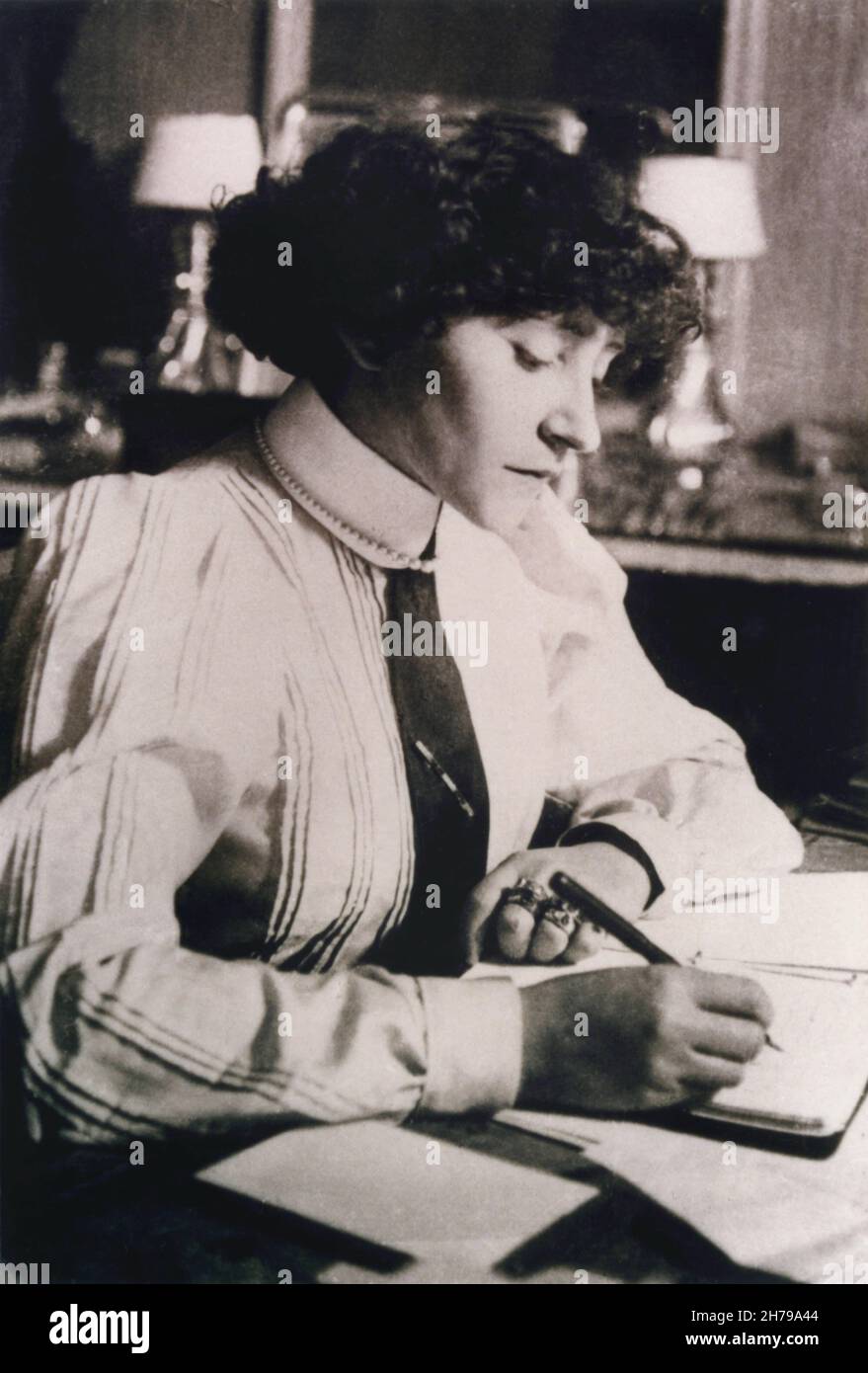 COLETTE Sidonie Gabrielle - Date: 19100101 ©Archives-Zephyr/Opale.photo ...