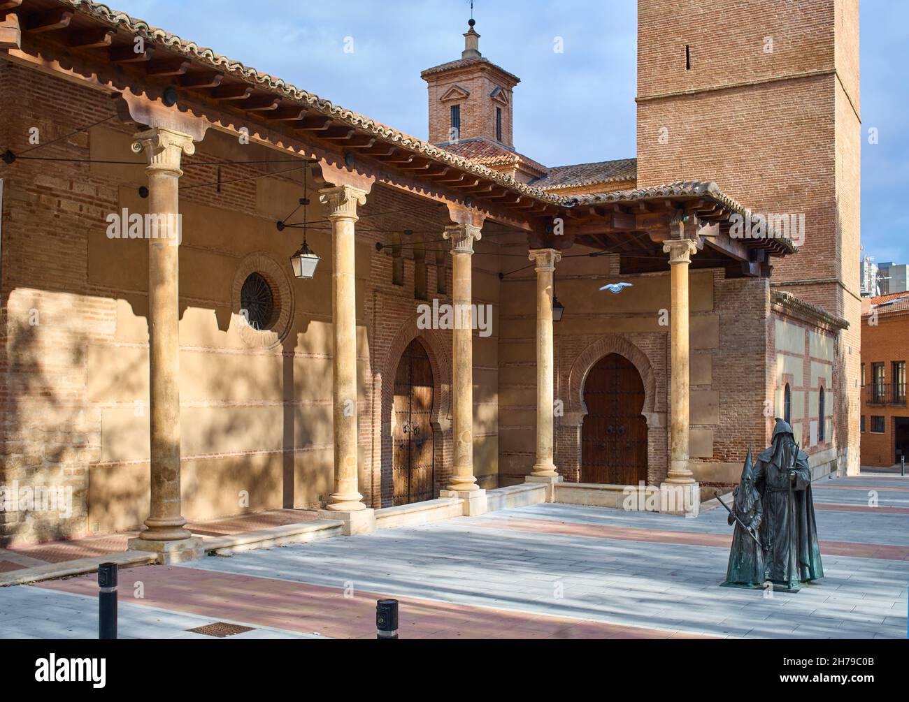 Santa maria de la fuente la mayor hi-res stock photography and images ...