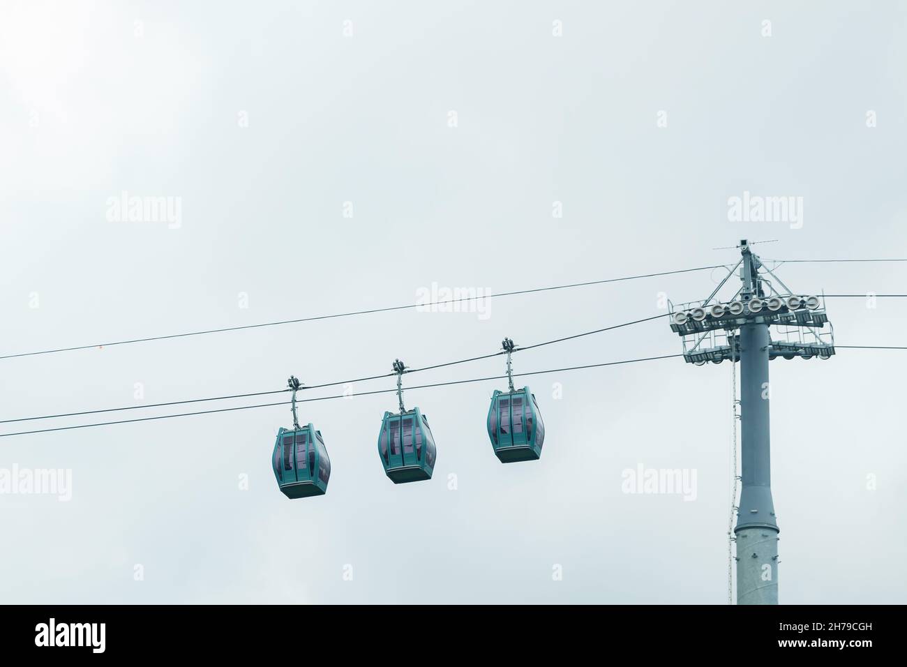 Three cars gondola hi-res stock photography and images - Alamy