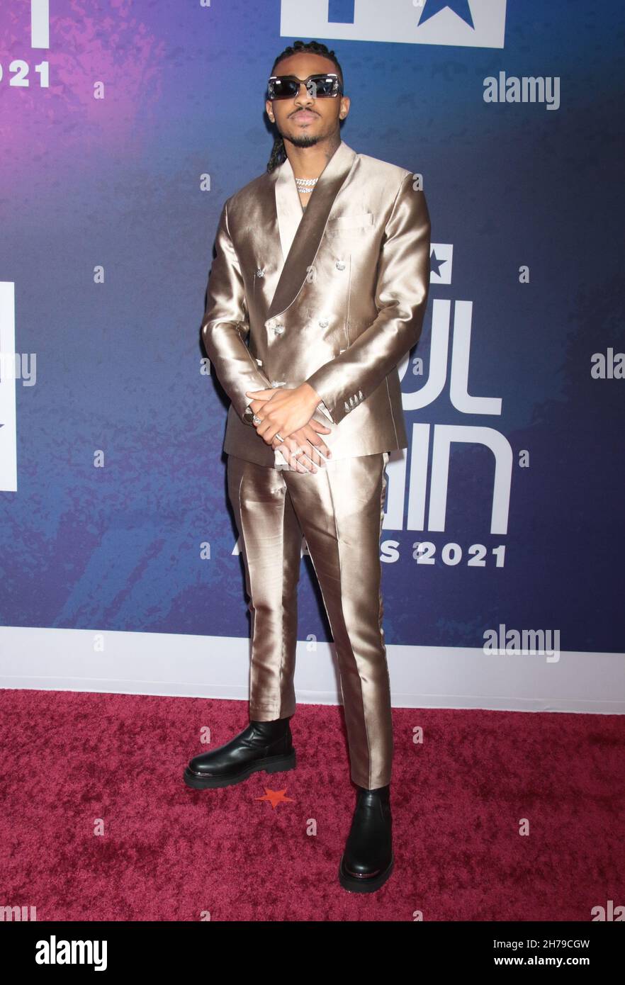 Tone stith hi-res stock photography and images - Alamy