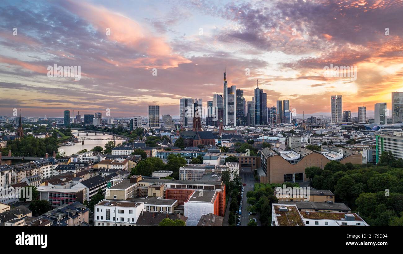 Skyline of Frankfurt Mainhatten Stock Photo - Alamy