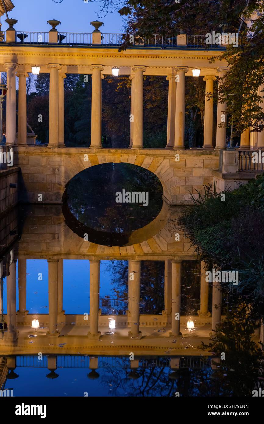 Royal Lazienki Park at night in Warsaw, Poland, Neoclassical bridge ...