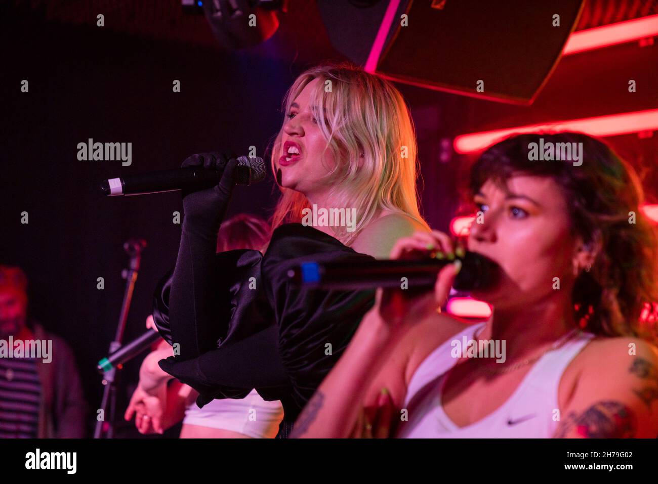 Self Esteem Singer High Resolution Stock Photography and Images - Alamy