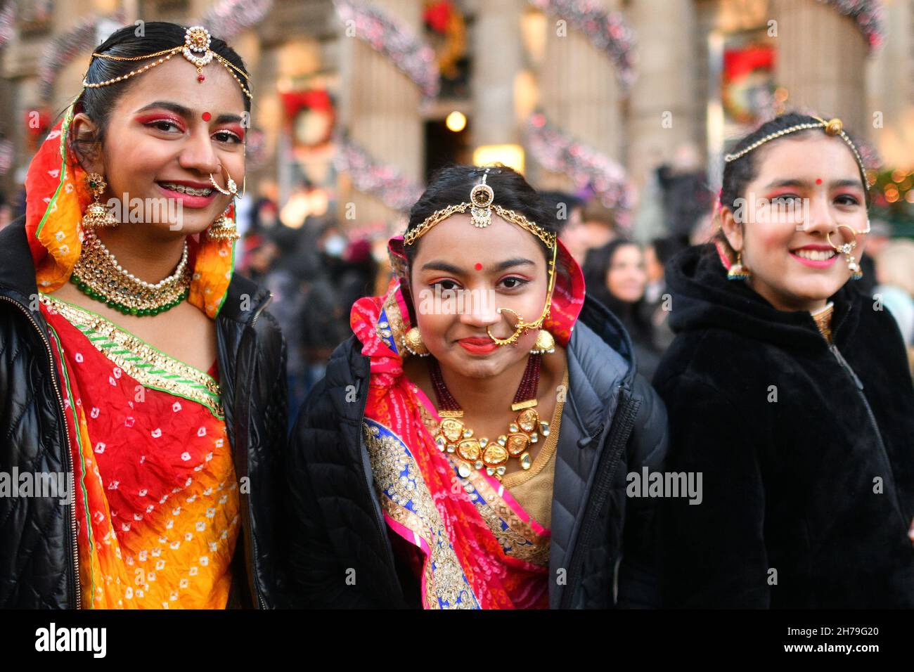Diwali edinburgh castle hi-res stock photography and images - Alamy