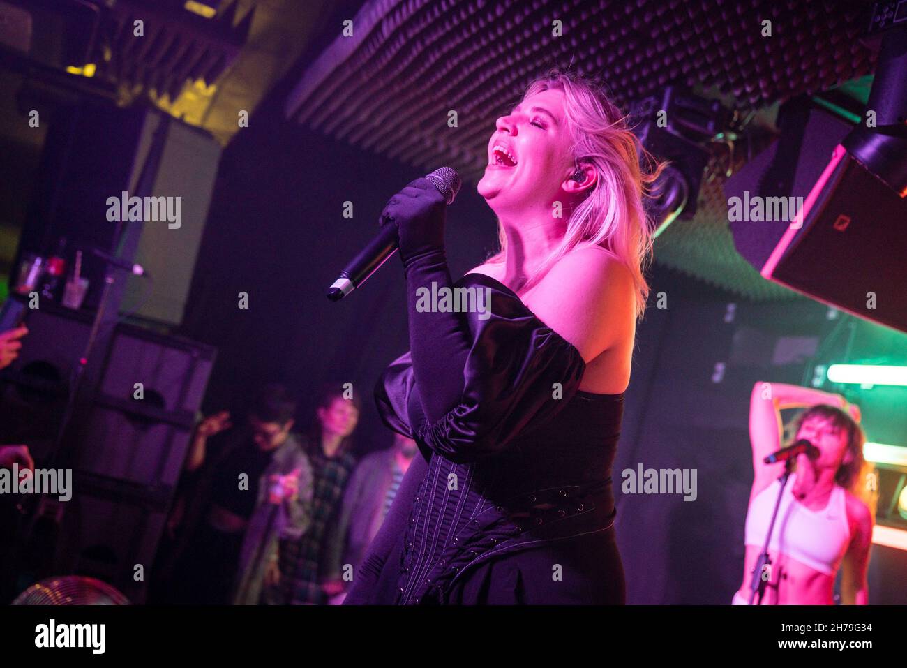 Self Esteem Singer High Resolution Stock Photography and Images - Alamy