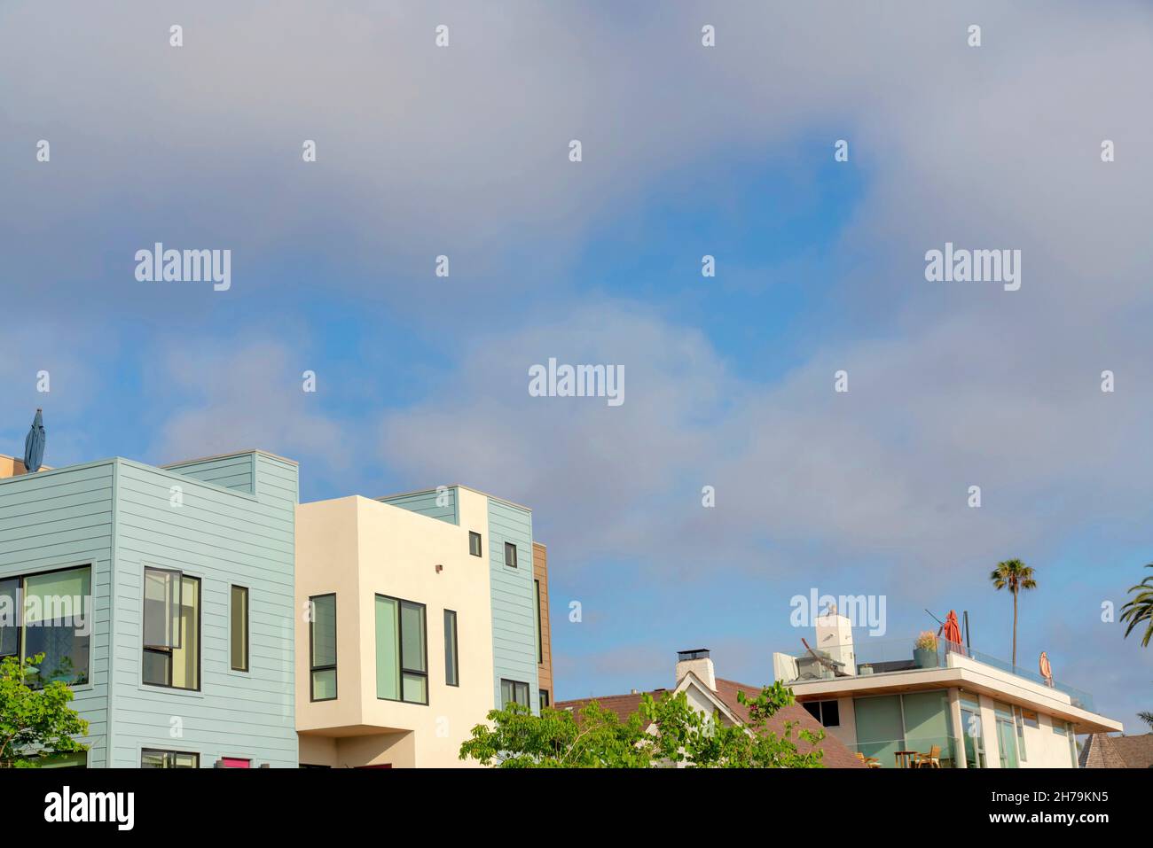 Rooftop designs hi-res stock photography and images - Alamy