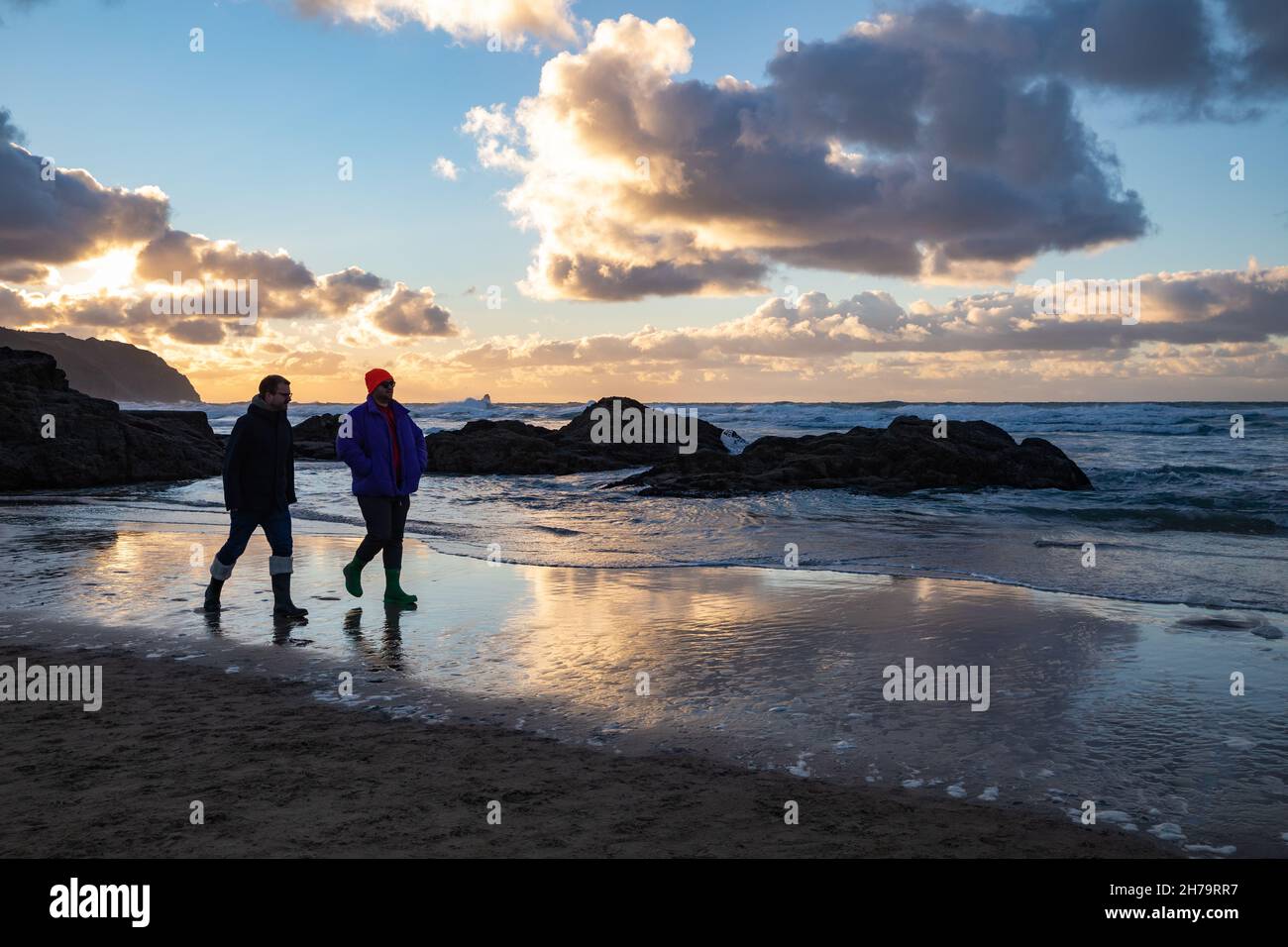 Watering hole bar perranporth hi-res stock photography and images - Alamy