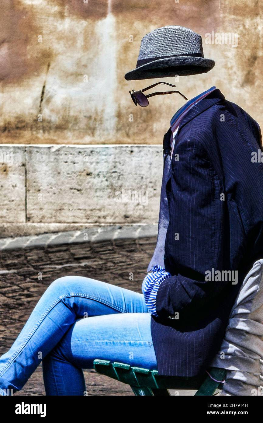 Street performer magic trick, body without a head, Rome, Italy Stock ...