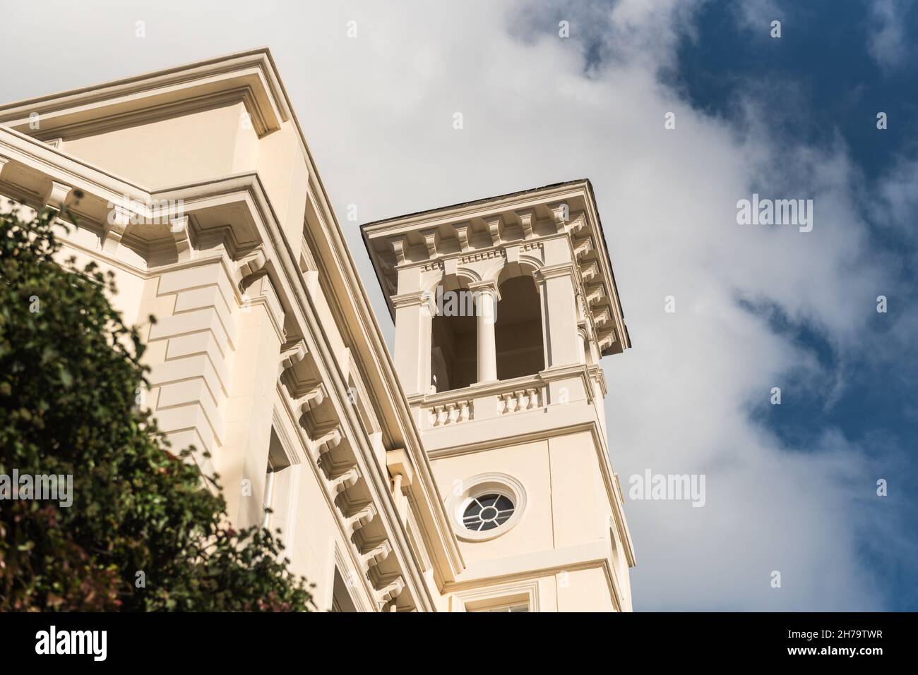 "Pitcher and Piano" public house in Richmond upon Thames, Surrey ...