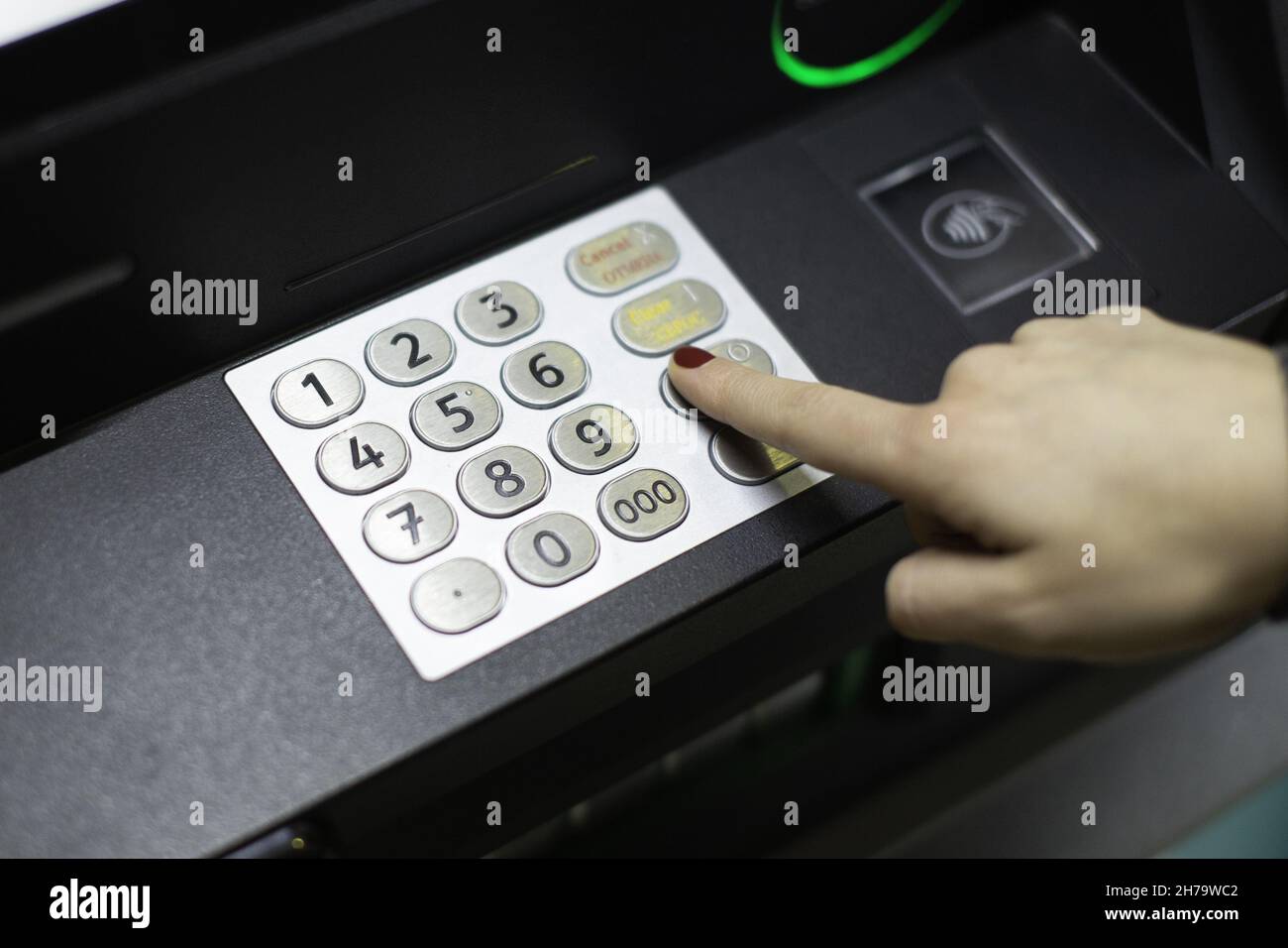 Fingers dialing hi-res stock photography and images - Alamy