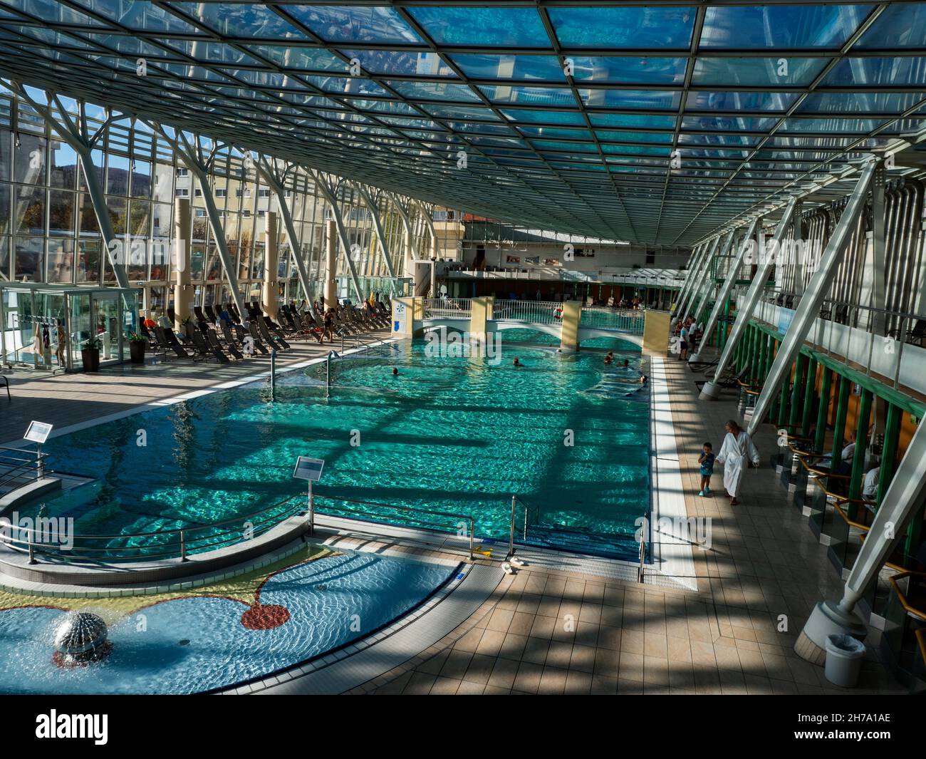 Roman Baths is a popular spa resort that attracts holidaymakers Stock ...