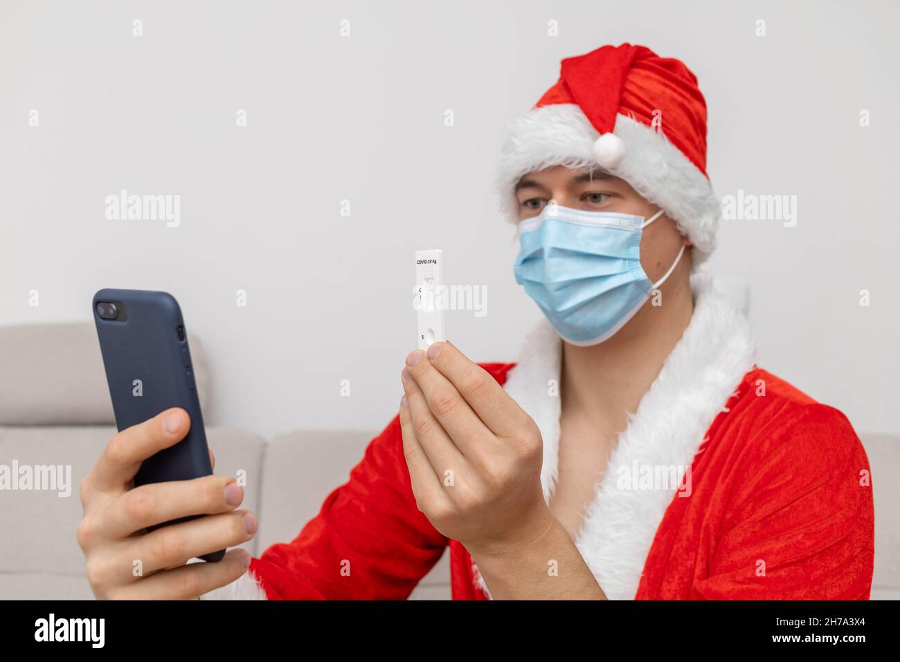 Dressed in santa claus hi-res stock photography and images - Alamy