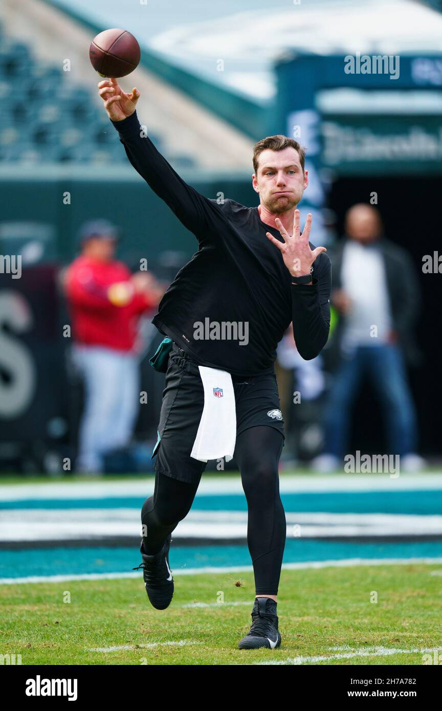 November 21, 2021: Philadelphia Eagles quarterback Reid Sinnett (7 ...