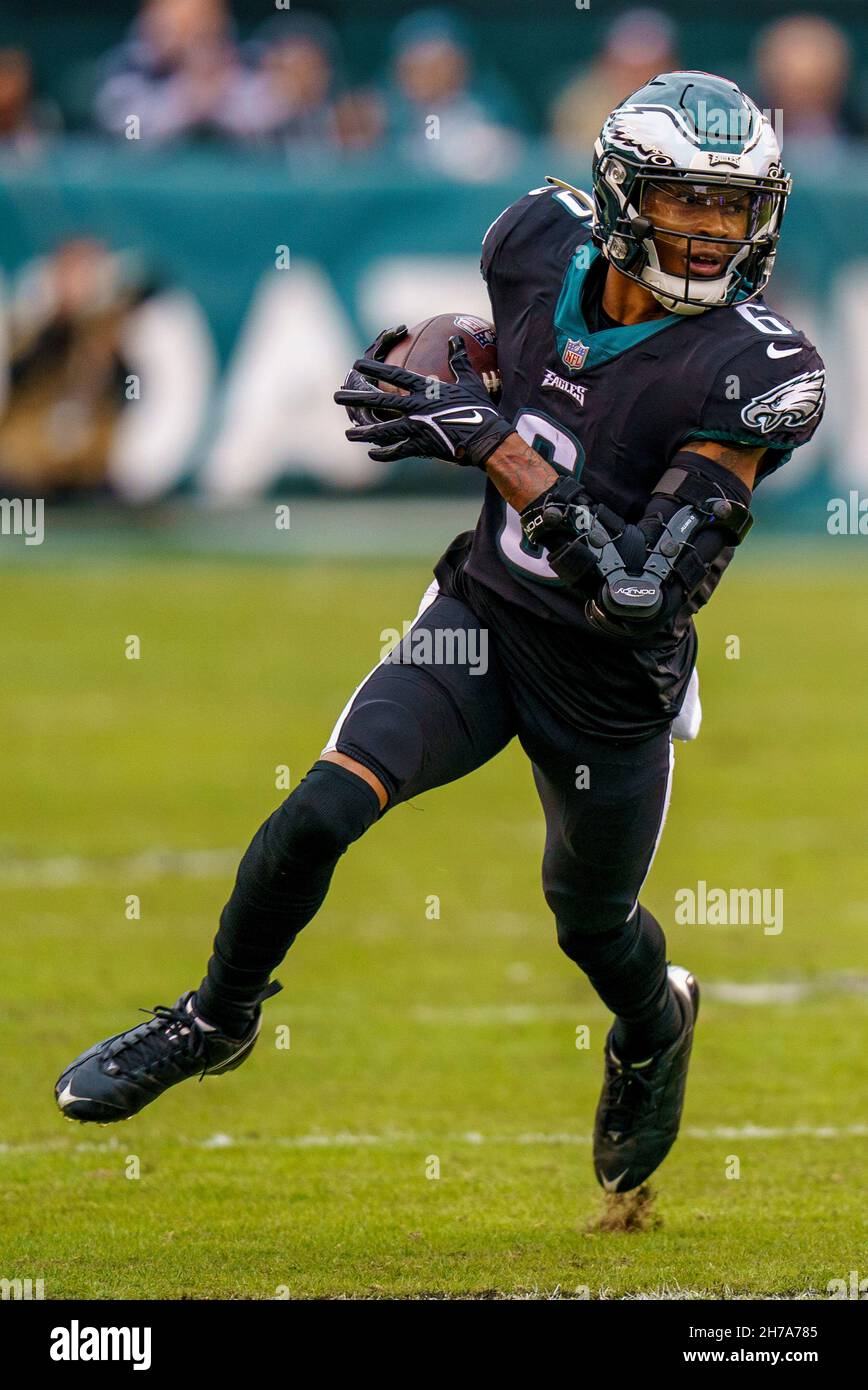 Devonta smith eagles hi-res stock photography and images - Alamy
