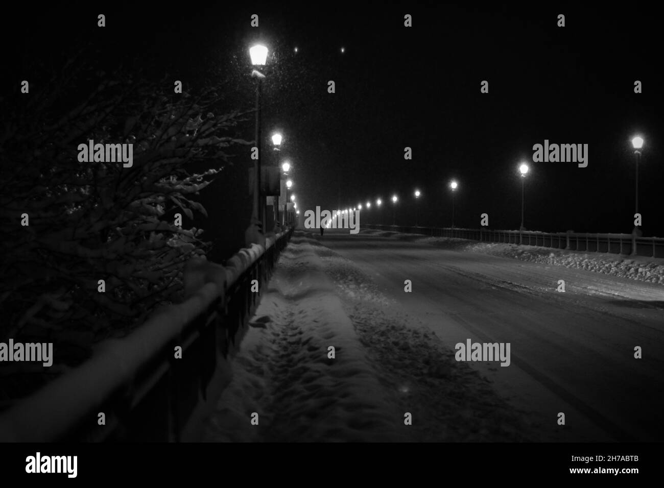 Ice snow night Black and White Stock Photos & Images - Alamy