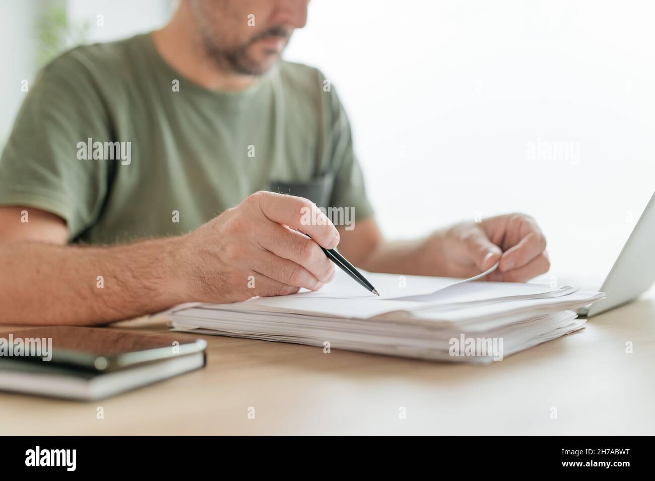 Document paper record hi-res stock photography and images - Alamy