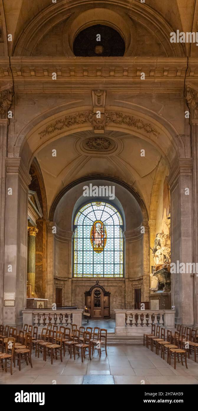 Paris, France - 11 13 2021: Saint-Germain-des-Pres district. View ...