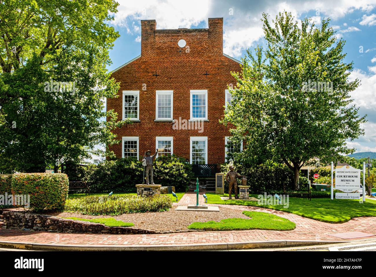 Old White County Courthouse, Courthouse Square, Cleveland, Georgia ...