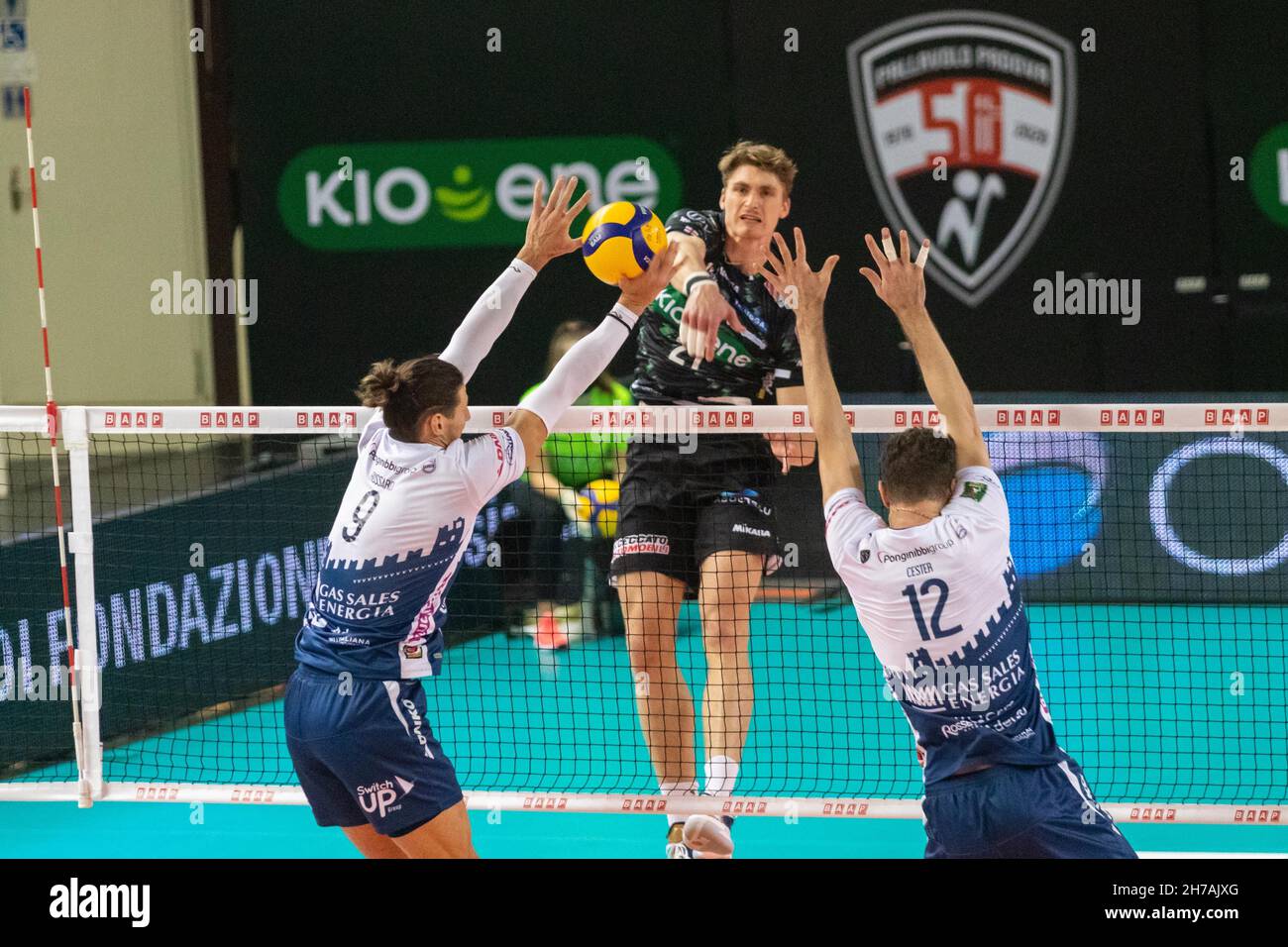 Linus weber volleyball hi-res stock photography and images - Alamy